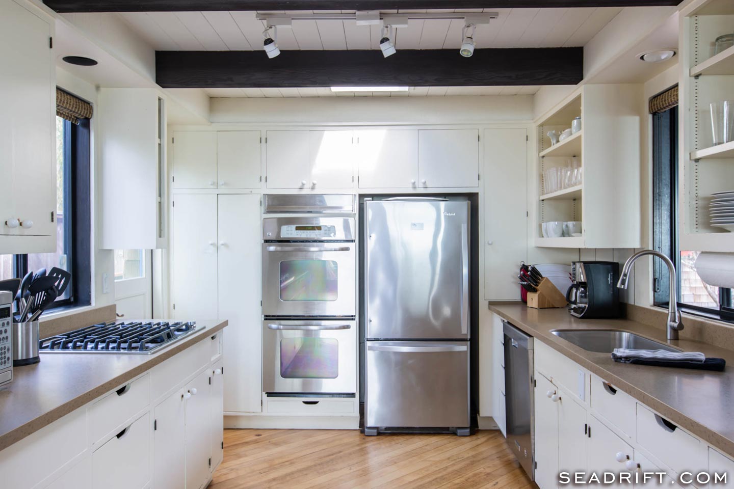 322 Seadrift Road | Seadrift Realty